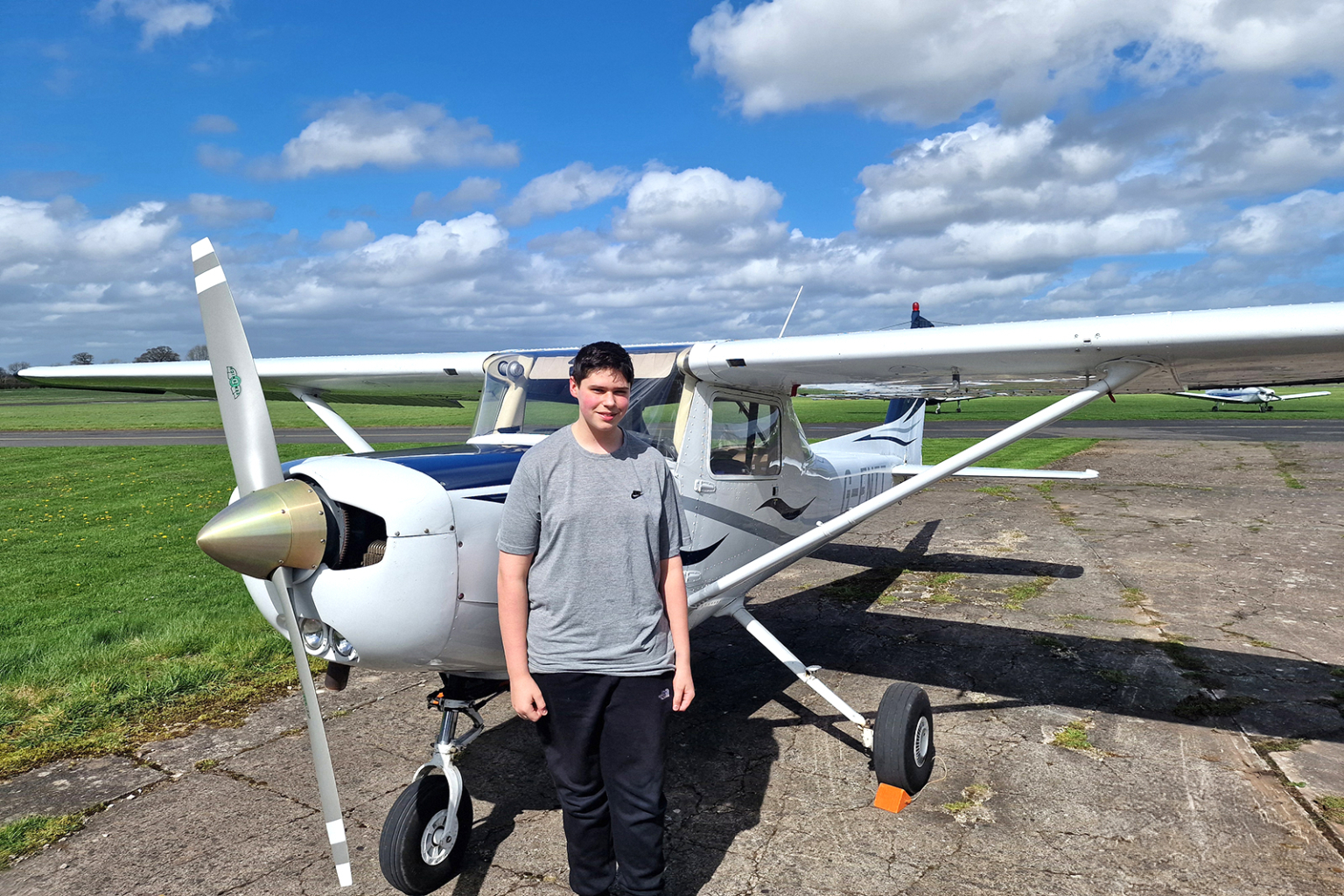 Ormiston SWB Academy students take to the skies as pilots for the day ...